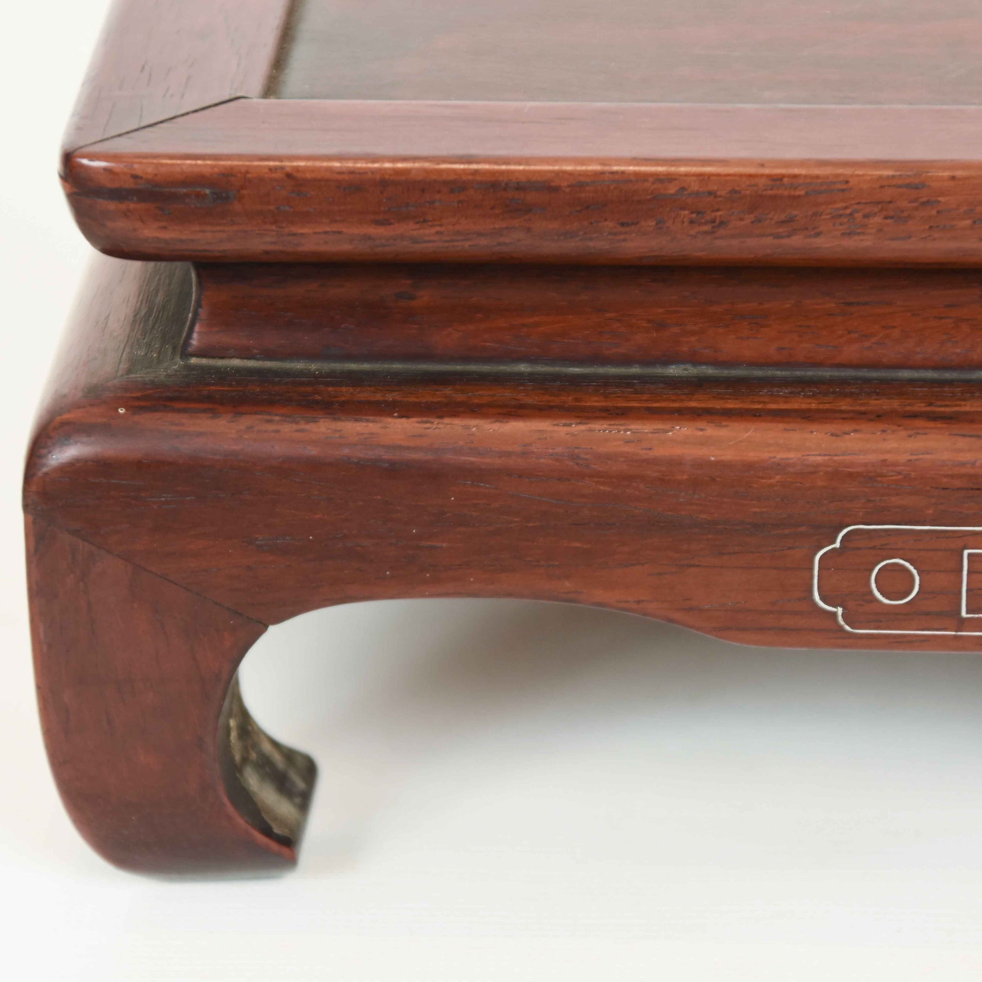 Japanese Dai Stand – Kazari